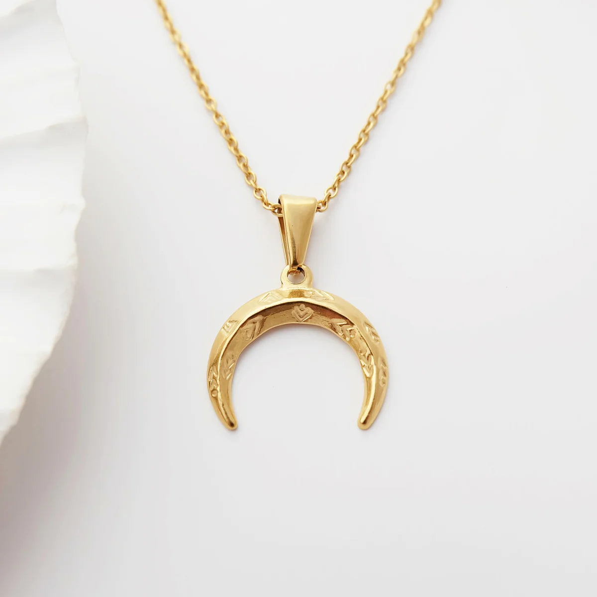 Boho Crescent Moon – Born of Botanics